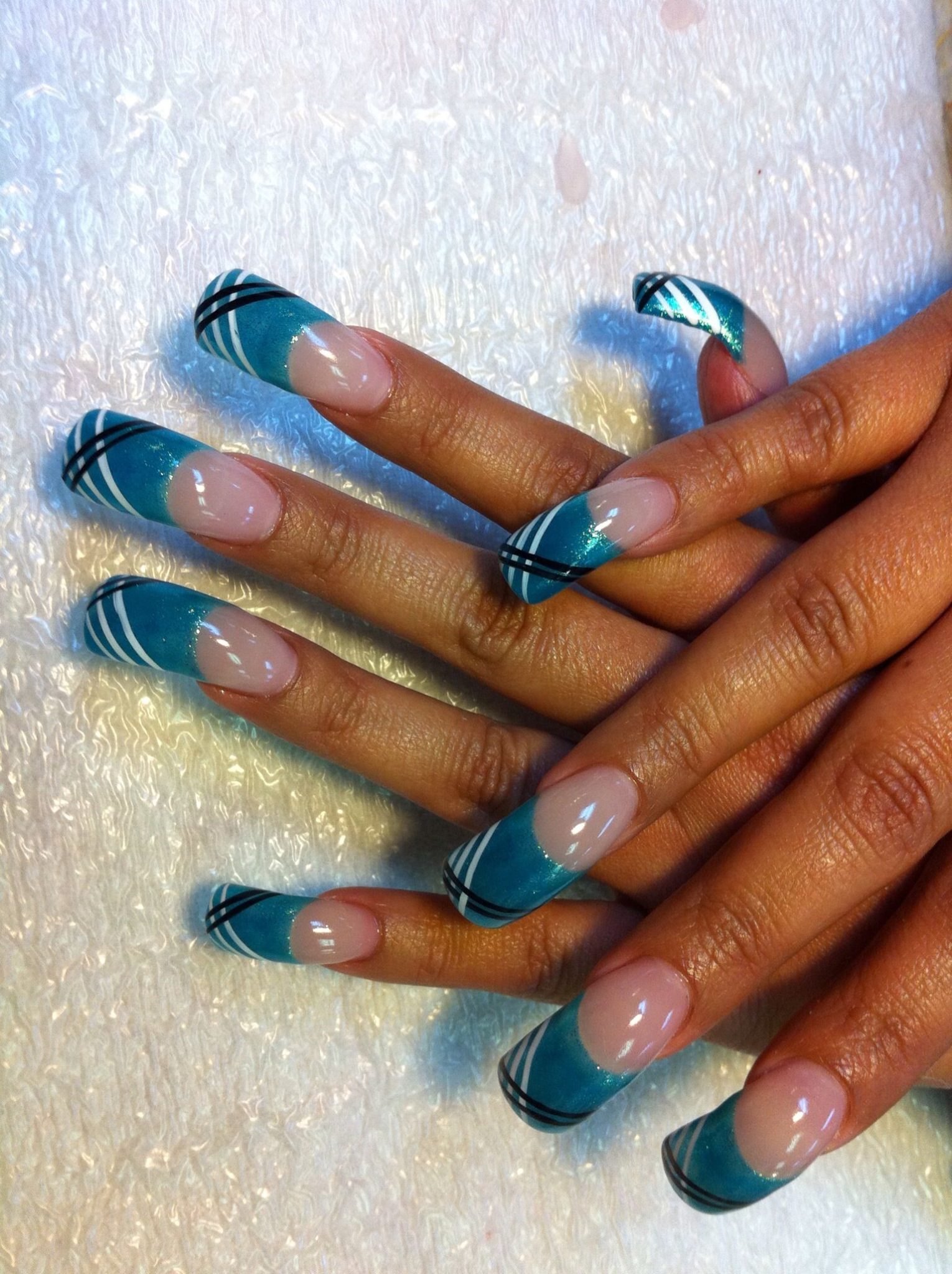 The Ultimate Guide to Curved Nail Tips: Achieving the Perfect C-Curve ...