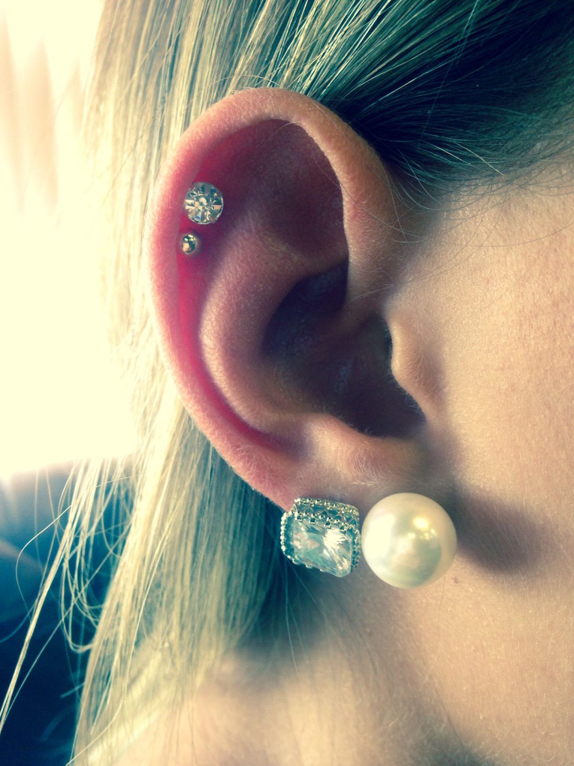 Double Cartilage Piercing: Your Complete Guide to Styles, Healing, and ...