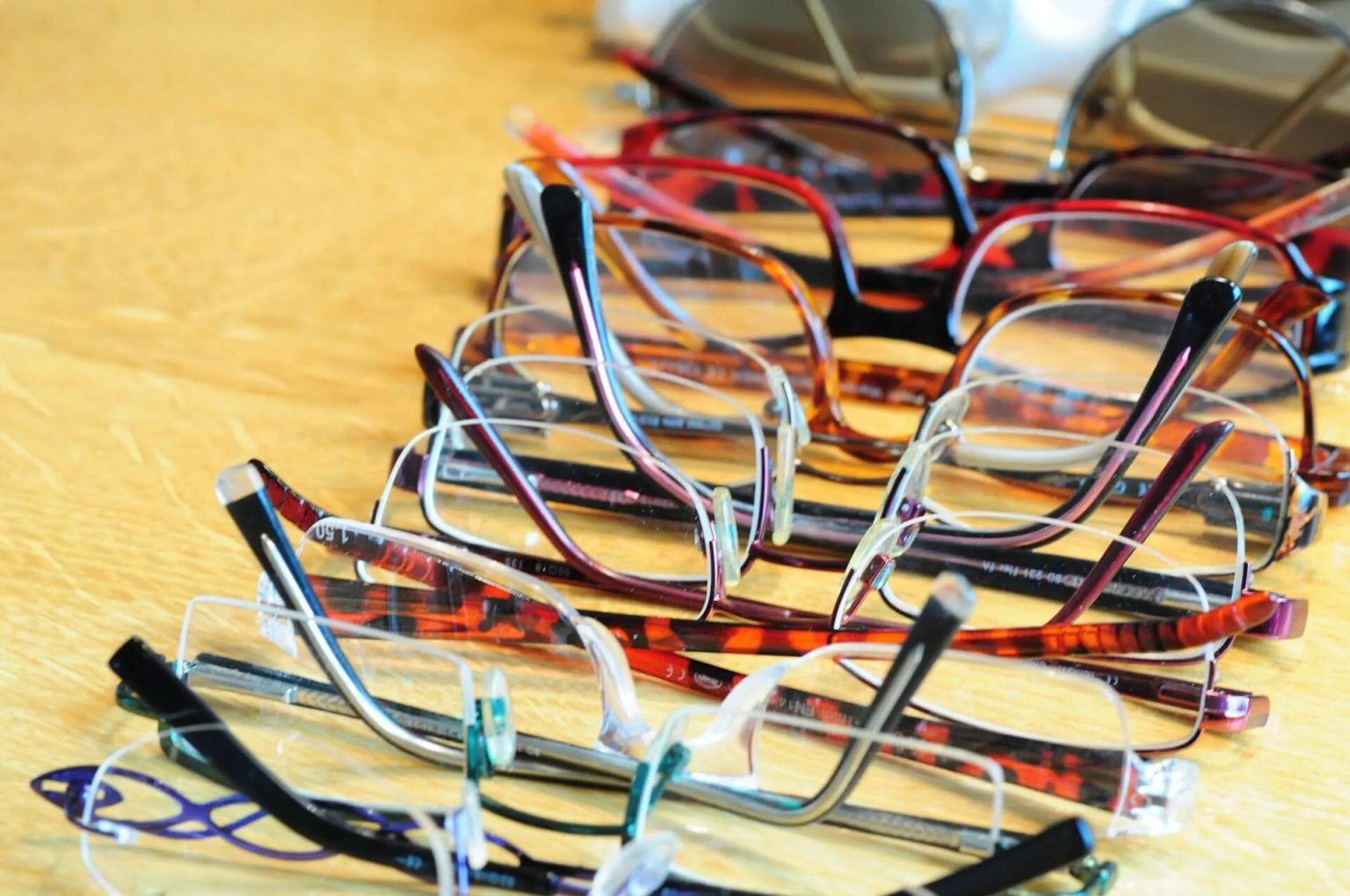 The Ultimate Guide: Where to Donate Glasses Near Me & Nationwide - Chaztin